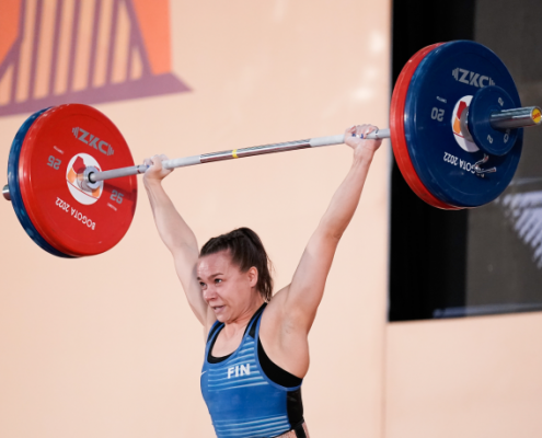 Saara Retulainen nosti Suomen ennätykset MM-lavalla Kolumbiassa ...